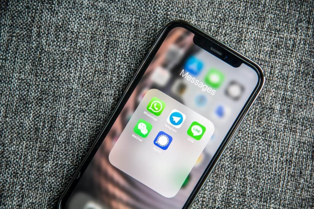 Archive SMS Messages IPhone Vs Archive Text Messages IPhone Intreviews